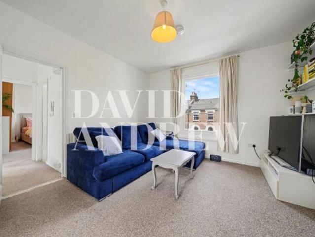 2 bedroom flat for rent in Digby Crescent, London, N4
