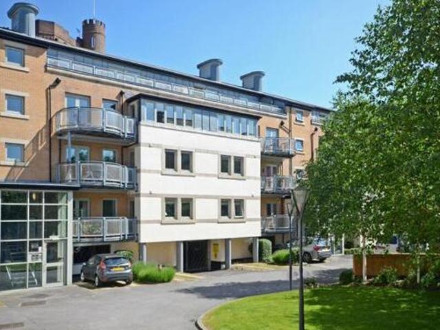 2 Bedroom Flat For Rent In Dixons Yard, York