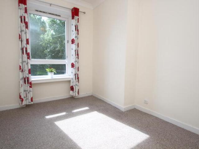 2 bedroom flat for rent in Don Street, Riddrie, G33