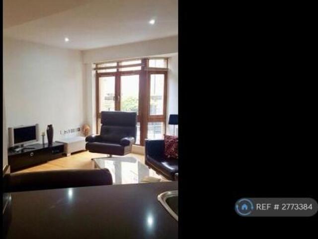 2 bedroom flat for rent in Dock Street, Leeds, LS10