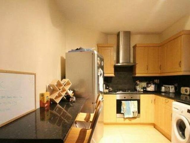2 bedroom flat for rent in Doddington Grove London SE17
