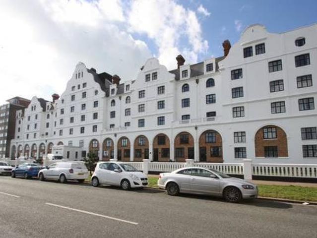 2 bedroom flat for rent in Dolphin Lodge Grand Avenue BN11