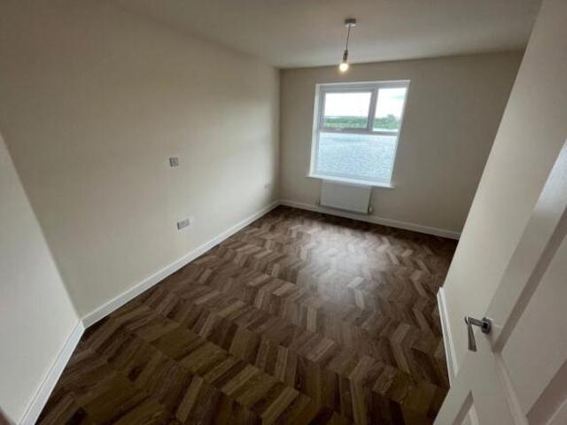 2 bedroom flat for rent in Dove Mews, Pheasant House Dove Mews, DN4