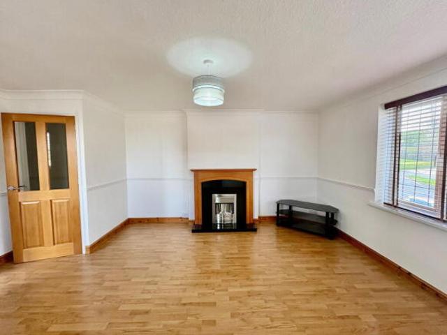 2 bedroom flat for rent in Dovedale Road, Bilston, WV14 9BB, WV14