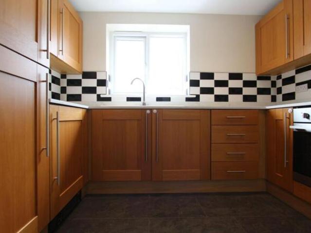 2 bedroom flat for rent in Doveholes Drive, Sheffield, S13