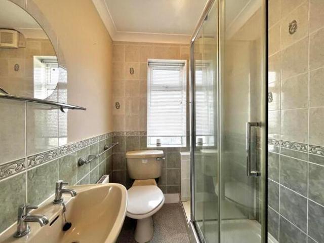 2 bedroom flat for rent in Downside Avenue, PL6