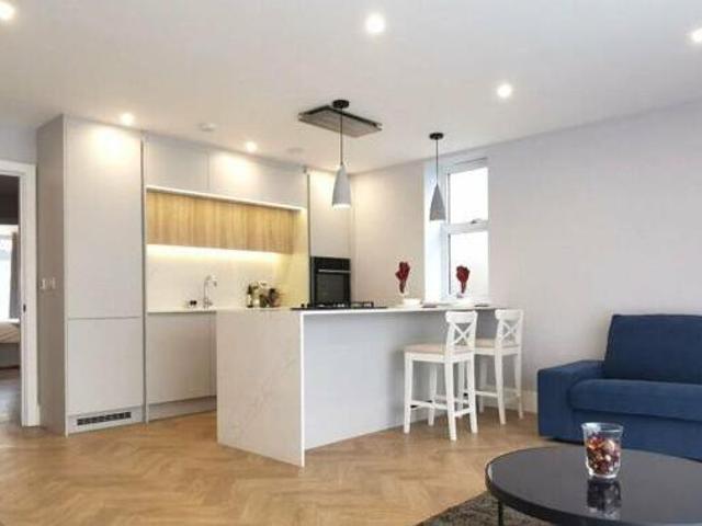 2 Bedroom Flat For Rent In Draycott Avenue