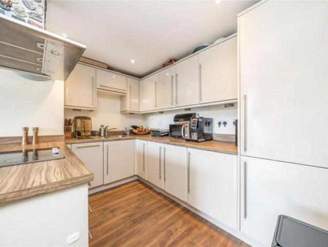 2 bedroom flat for rent in Drift Court, Gallions Reach, E16