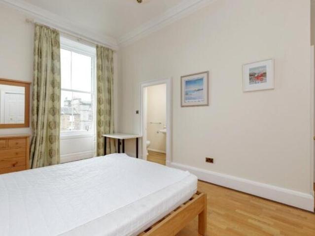 2 bedroom flat for rent in Drumsheugh Gardens, Edinburgh, EH3