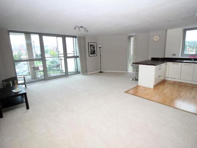 2 bedroom flat for rent in Dun Street, Sheffield, South Yorkshire, UK, S3