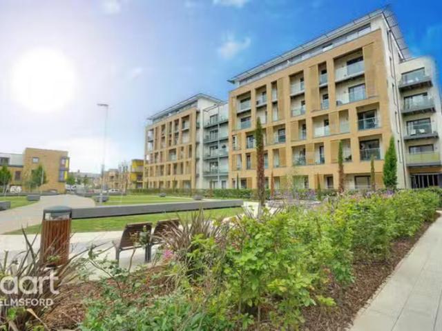 2 bedroom flat for rent in Dunn Side, Chelmsford, CM1