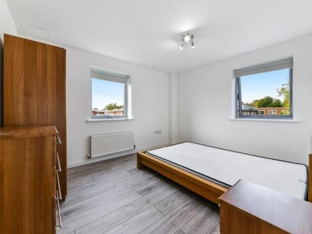 2 bedroom flat for rent in Ducaine Apartments, Merchant Street, Bow, London, E3