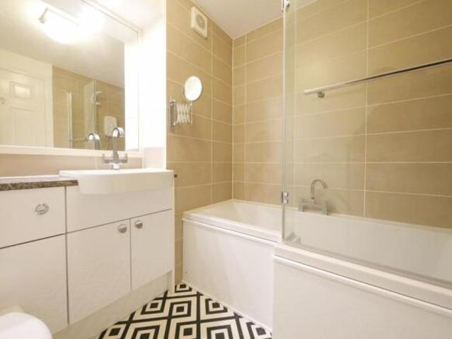 2 bedroom flat for rent in Duff Road, Dalry, Edinburgh, EH11