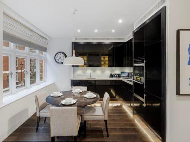 2 bedroom flat for rent in Duke Street, Mayfair, London, W1K
