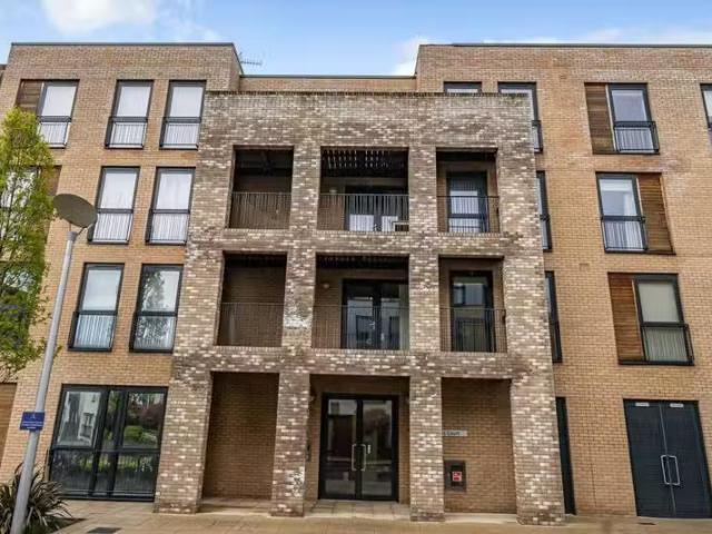 2 bedroom flat for rent in Dukes Court, Stanmore, HA7