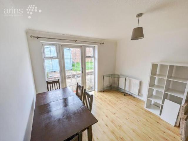2 bedroom flat for rent in Durand Road, Earley, RG6