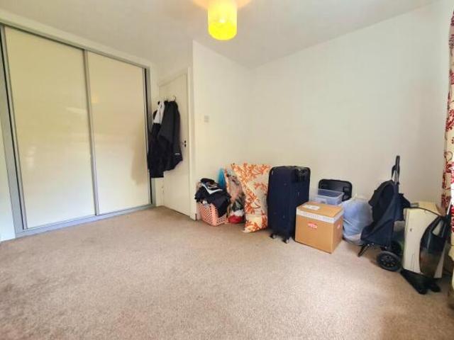 2 bedroom flat for rent in Durham Road, Bromley, BR2