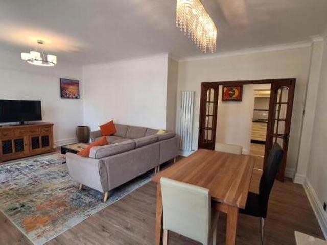 2 bedroom flat for rent in Durley Chine, Bournemouth, BH2
