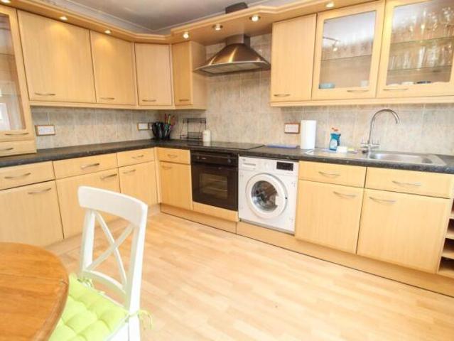 2 bedroom flat for rent in Durley Gardens, Bournemouth, BH2