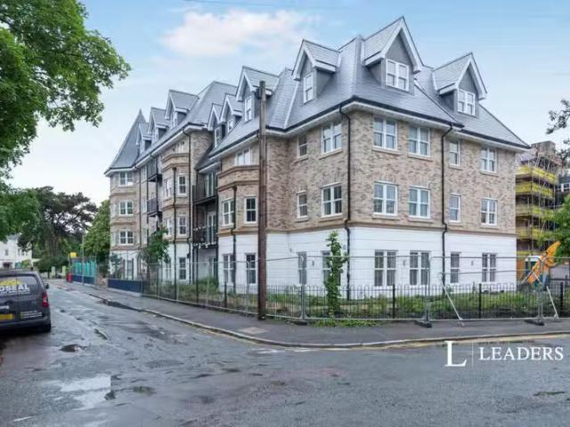 2 bedroom flat for rent in Durley Road, Bournemouth, Dorset, BH2