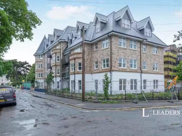 2 bedroom flat for rent in Durley Road, Bournemouth, Dorset, BH2