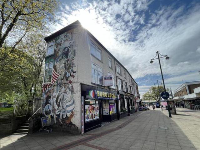 2 Bedroom Flat For Rent In Eccles