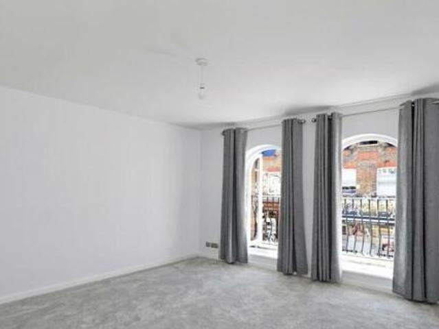 2 Bedroom Flat For Rent In Ealing
