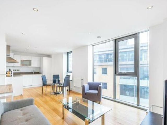 2 Bedroom Flat For Rent In Ealing Broadway, London