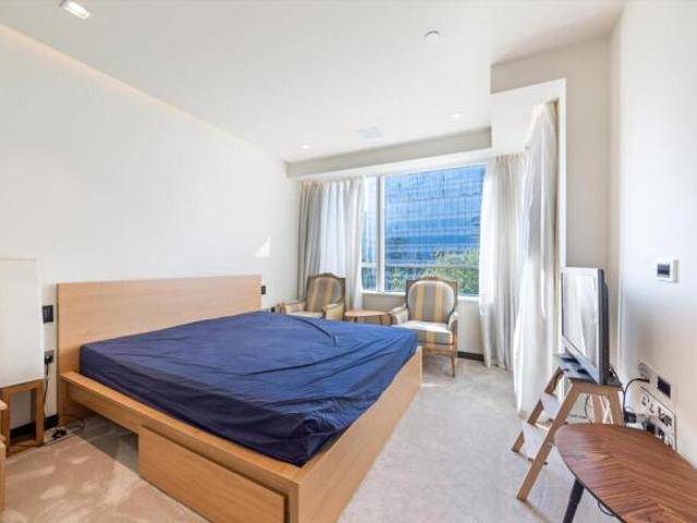 2 bedroom flat for rent in Earls Way, One Tower Bridge, London, SE1