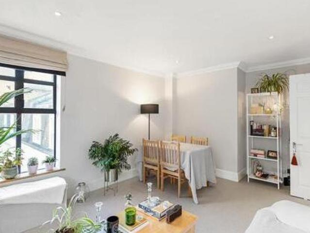 2 Bedroom Flat For Rent In Earls Court, London