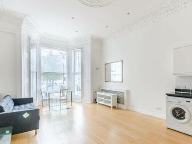 2 Bedroom Flat For Rent In Earls Court, London