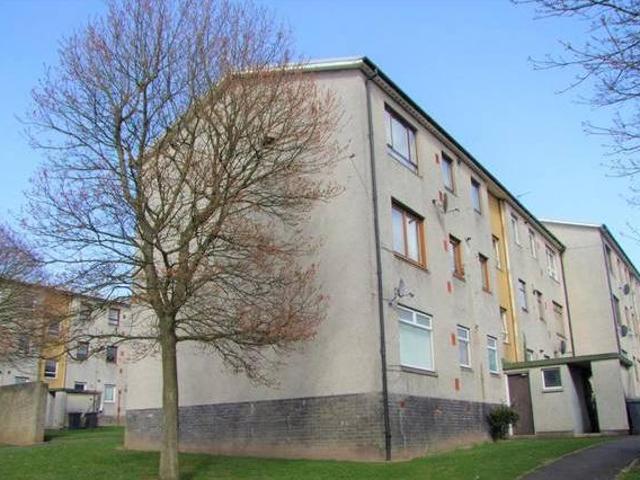 2 bedroom flat for rent in Earn Crescent Dundee DD2 4BQ DD2