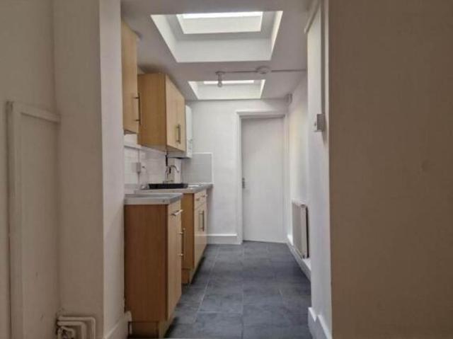 2 bedroom flat for rent in East Dulwich Grove, London, SE22