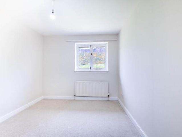 2 bedroom flat for rent in East Parkside, Newington, Edinburgh, EH16