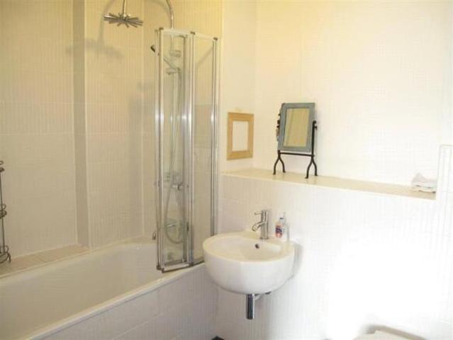 2 bedroom flat for rent in East Pilton Farm Crescent, Edinburgh, EH5