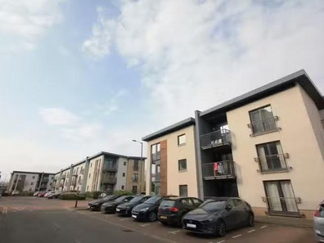 2 bedroom flat for rent in East Pilton Farm Crescent, Pilton.