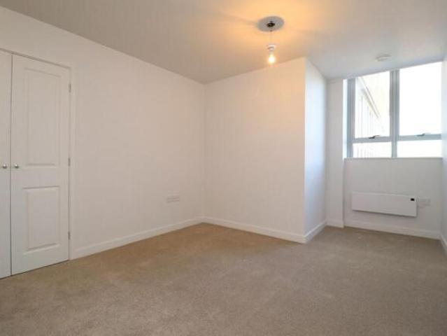 2 bedroom flat for rent in Eastgate Street, Gloucester, GL1