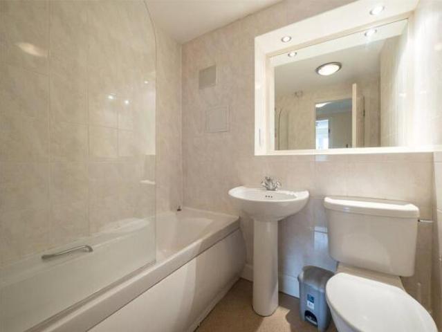 2 bedroom flat for rent in Easter Dalry Place, Edinburgh, EH11