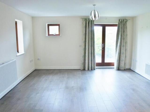 2 bedroom flat for rent in Easter Square, Limes Park, Basingstoke, RG24