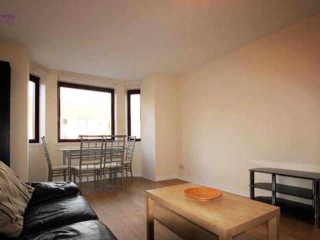 2 Bedroom Flat For Rent In Easter Road, Edinburgh
