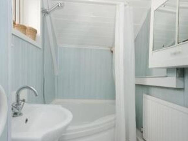 2 bedroom flat for rent in Eaton Rise, Ealing Broadway, London, W5