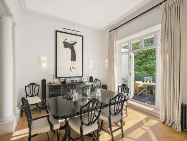 2 bedroom flat for rent in Eaton Square, Belgravia, London SW1W