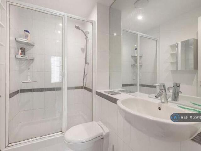 2 bedroom flat for rent in Eden Grove, London, N7