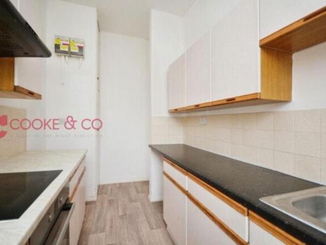 2 bedroom flat for rent in Edgar Road, Margate, CT9 2EJ, CT9