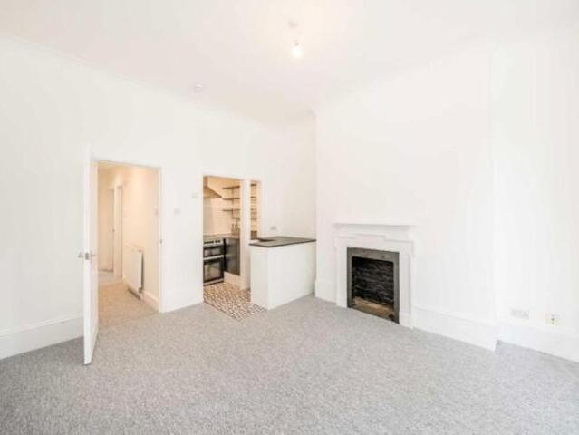 2 bedroom flat for rent in Edith Grove, Chelsea, SW10