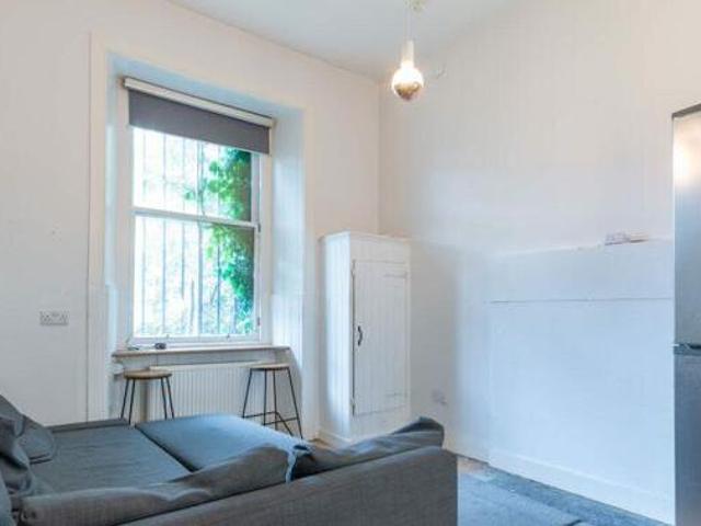 2 Bedroom Flat For Rent In Edinburgh