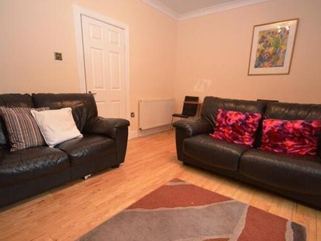 2 Bedroom Flat For Rent In Edinburgh