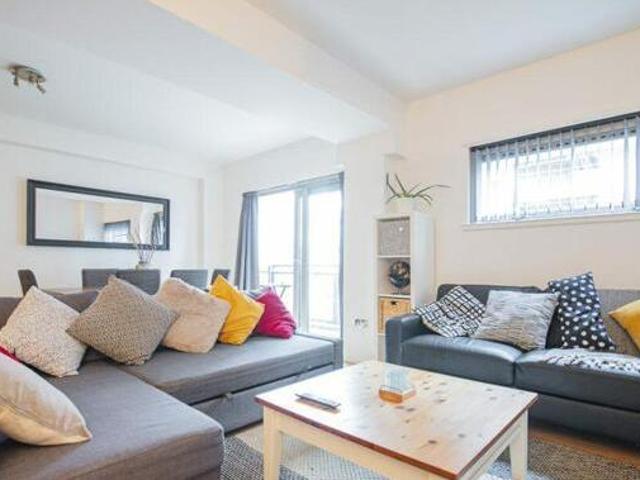 2 Bedroom Flat For Rent In Edinburgh