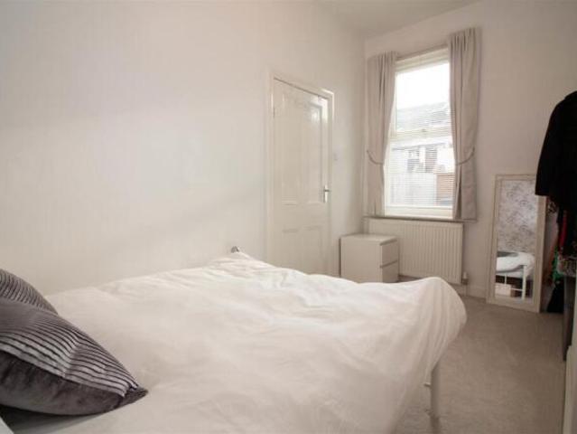 2 bedroom flat for rent in Eighth Avenue, Heaton, Newcastle Upon Tyne, NE6