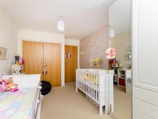 2 bedroom flat for rent in Elm Grove, Wimbledon, London, SW19